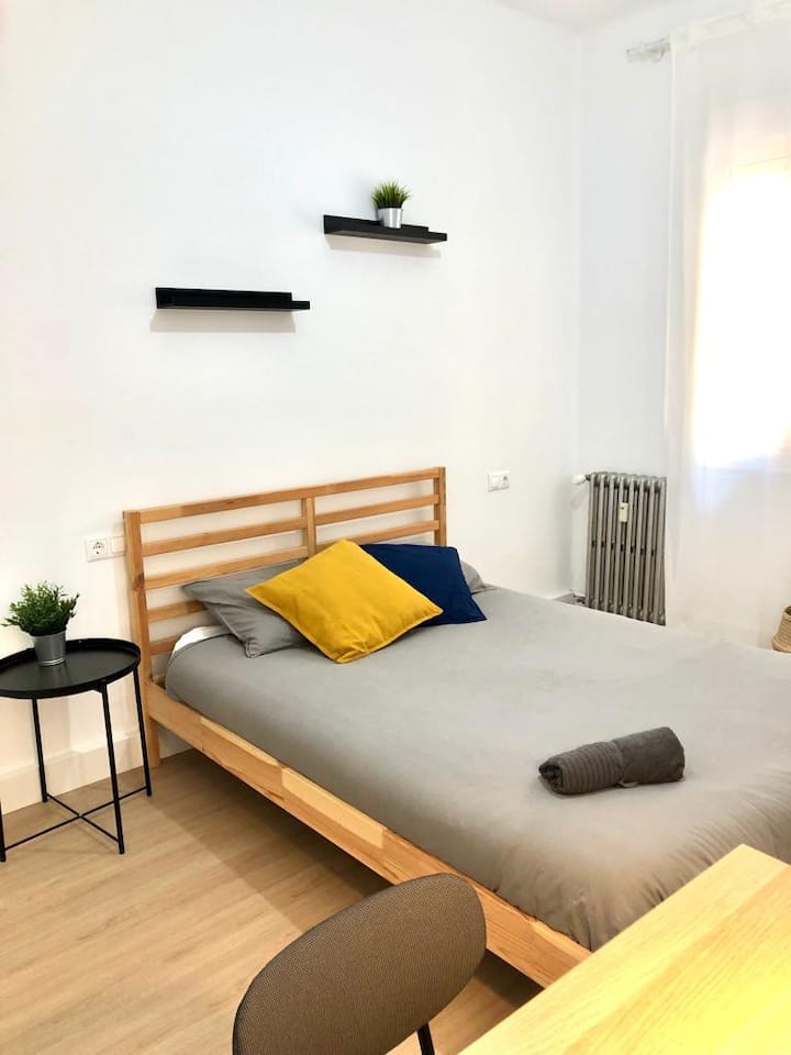 Galihousing 2: Piso Amplio Y Céntrico En Ferrol - Puentedeume