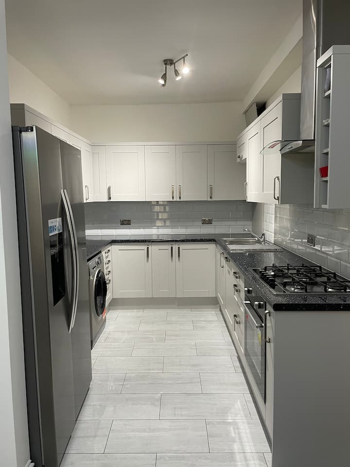 2 Bedroom Apartment (Zone1) Close To Big Ben - London