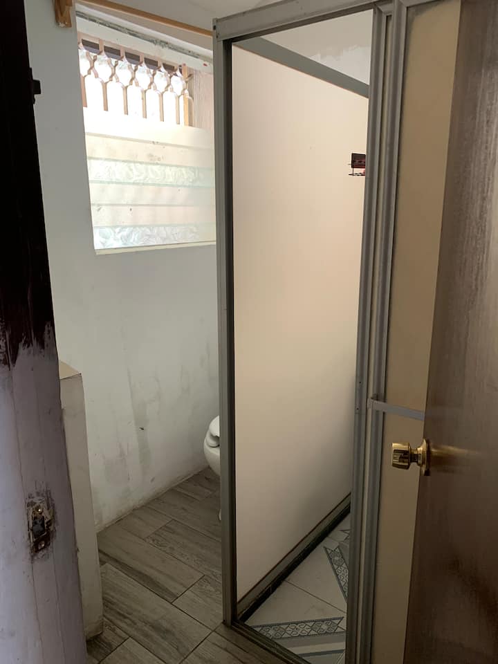 Zona Cerca Del Aeropuerto Y Centros Comerciales - Uruapan