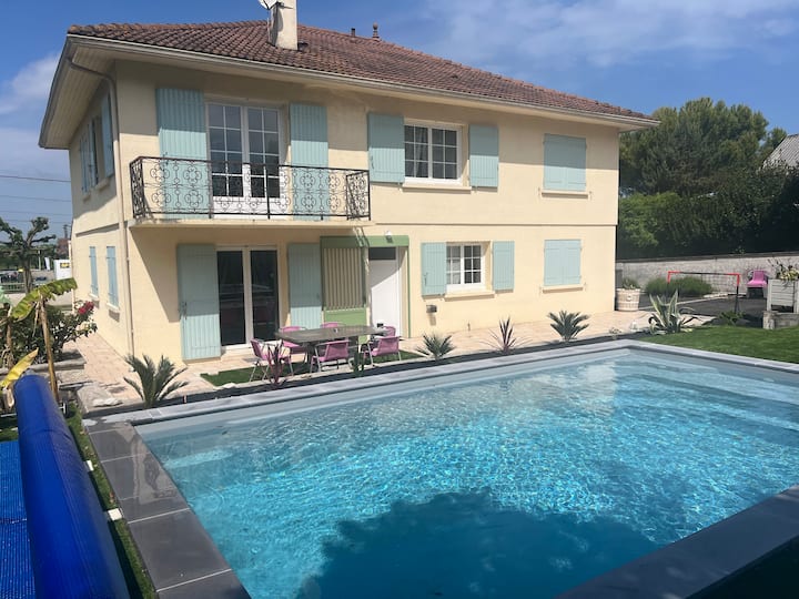 Maison Familiale Avec  Piscine - Charente
