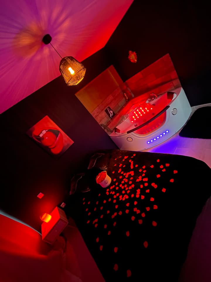 Studio “M” Charme Et Romance Love Room - Pézenas