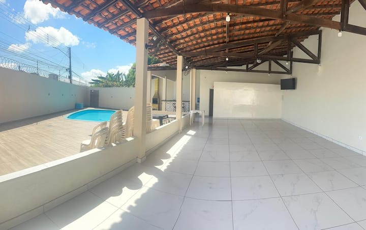 Espaço Perfeito Para Reunir Com Família E Amigos - São Luís