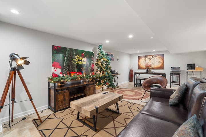 Steampunk Apartment In Dc Area - Annandale, VA