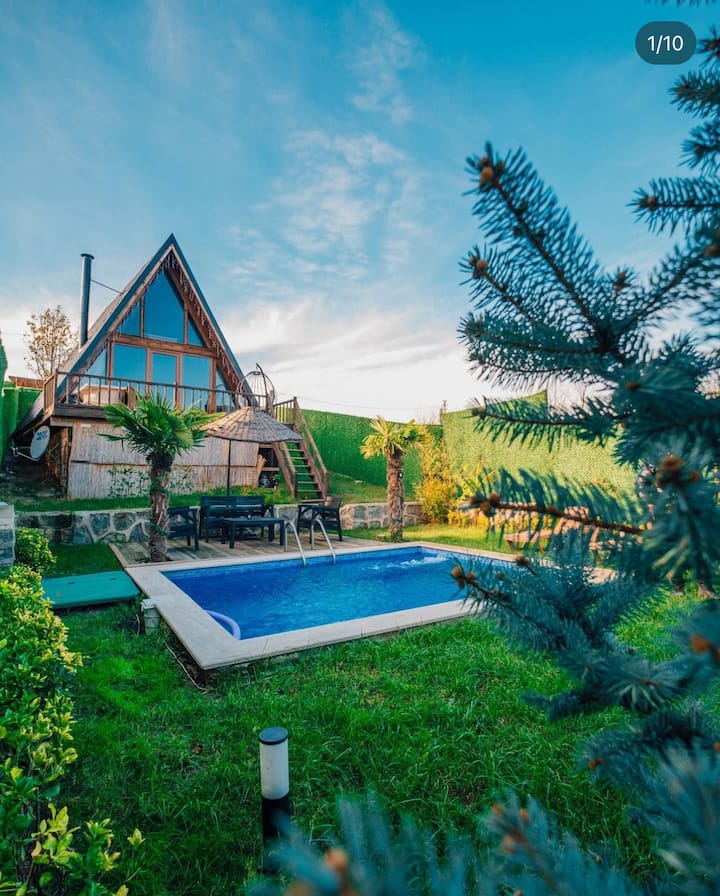 Sıcak Havuzlu Bungalow - Sapanca