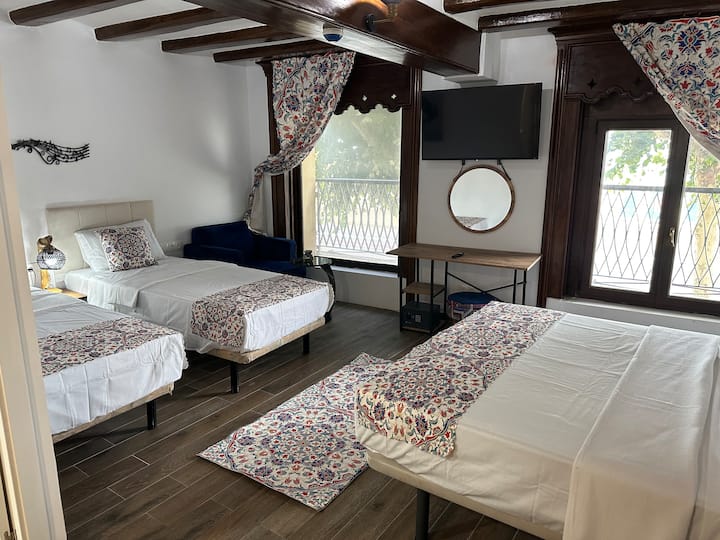Vilador Beach Hotel Family Rooms - Mataró