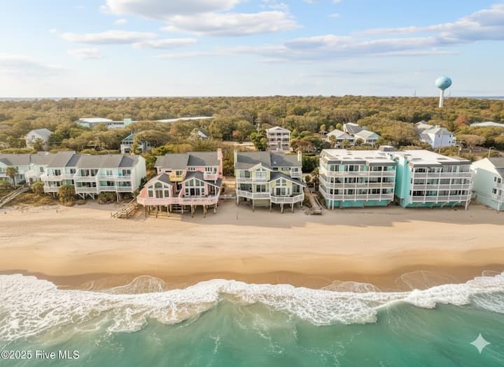 Oceanfront Deal! Indoor Pool+ Hot Tub - Carolina Beach, NC