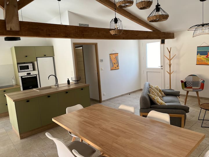 3 Vœux - 3 Maisons Avec Jardin - France