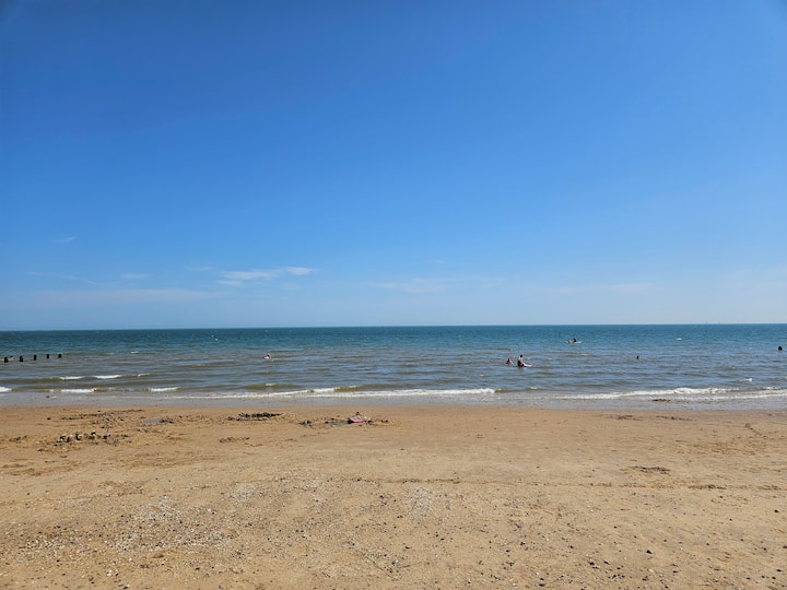 Naze Beach Studio - 50m To Beach - Pets Too! - Walton-on-the-Naze