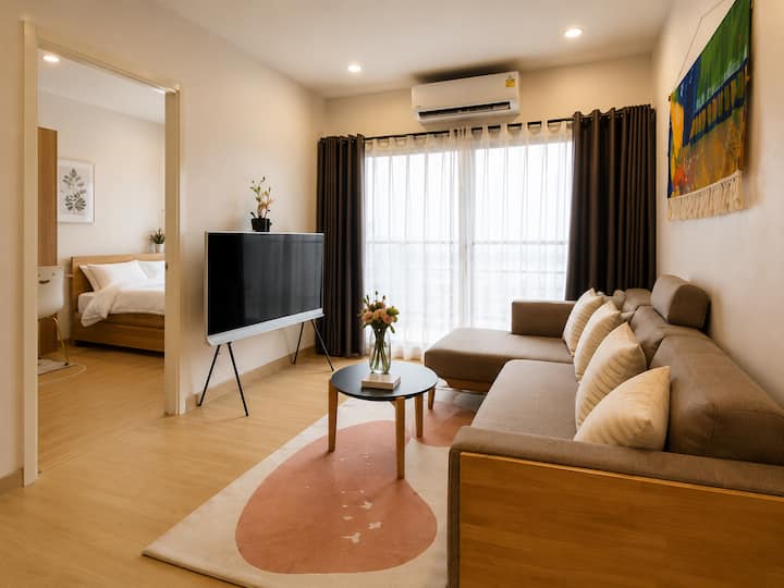 Modern 2br 2ba | Pool & Gym | Fast Wifi | Near Bts - Thailand