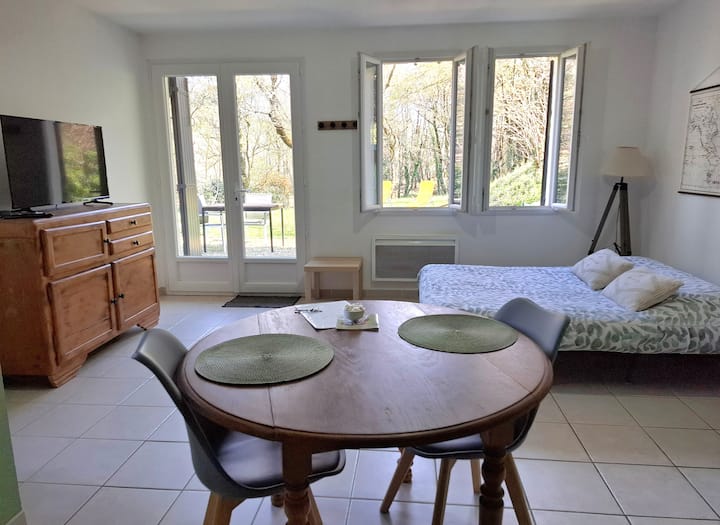 Logement Avec Jardin Boisé - Grignan
