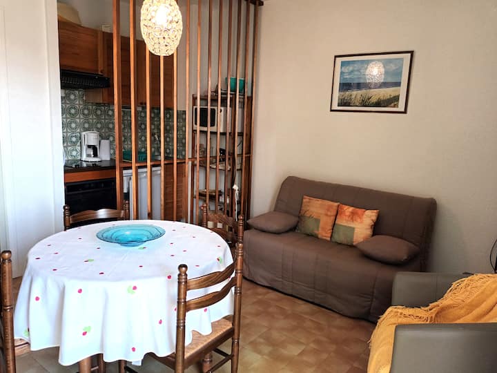 Appartement Situé à 100 M De La Plage De Royan. - Saujon