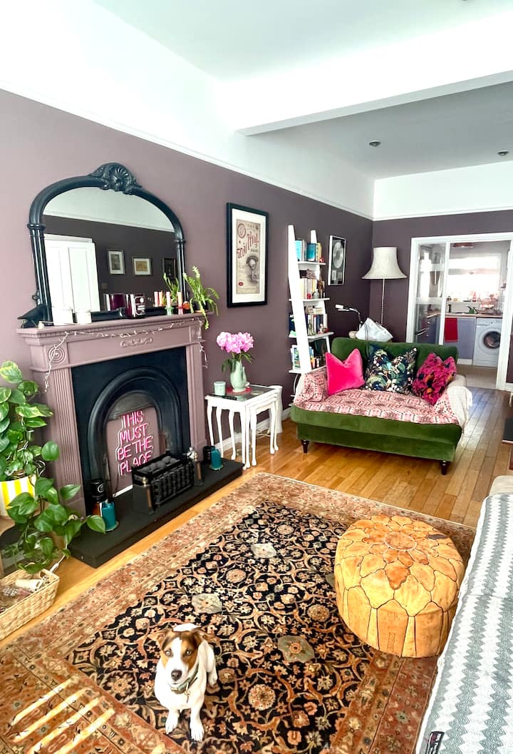 Peaceful Room + Workspace - Belfast