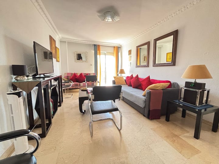 4 Chambres à 110 M Emplacement Idéal - Sevilla