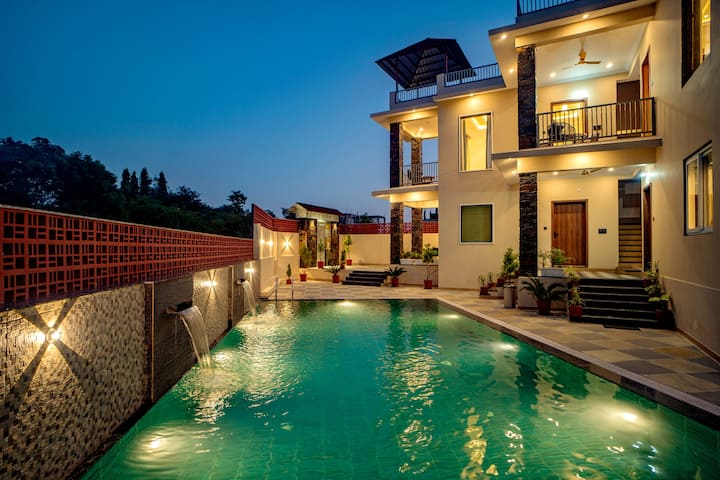 Luxury Private Pool Villa In Udaipur By Ozy Stays - Udaipur