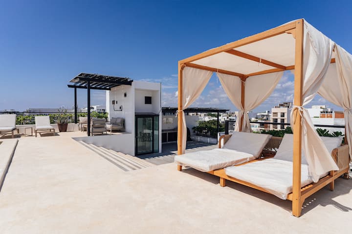 Steps From 5th Ave And The Beach Rooftop And Pool - Playa del Carmen