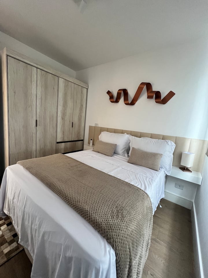 Ambiente Leve E Inspirador Com Garagem. - Curitiba