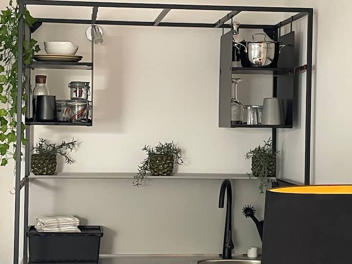 Kleine Wohnung  Mit Wc,dusche, Küche, Garten  Uvm - Esslingen