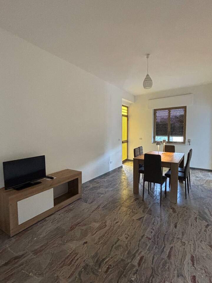Seaside House: Villa A 50mt Dal Mare - Roccella Ionica