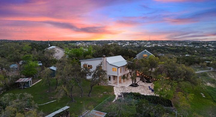 Amazing View W Heated Pool, Firepit, Game Lounge - Dripping Springs, TX