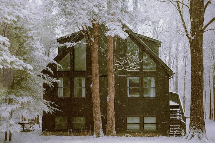 Temi House - Vintage Calm In The Pocono Mountains - East Stroudsburg, PA