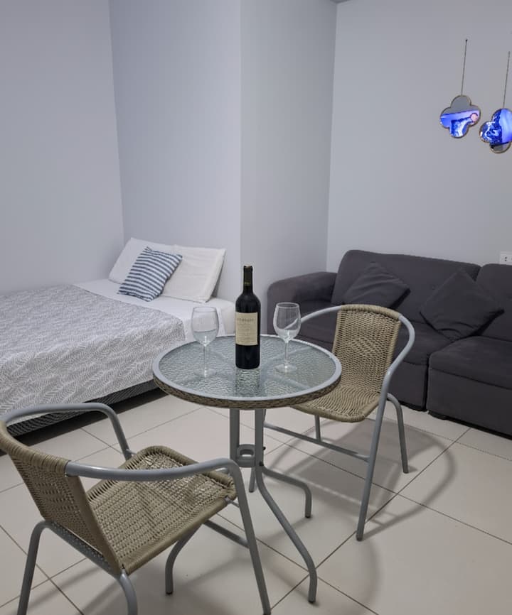 Apartamento Con Cocina Equipada Y Baño Privado - Huánuco