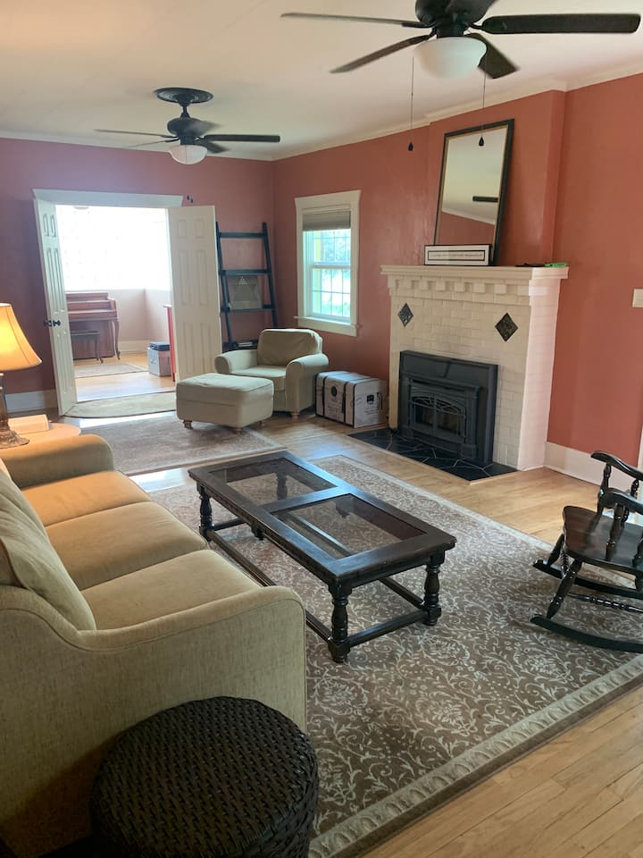 Simply Suite - Pueblo, CO