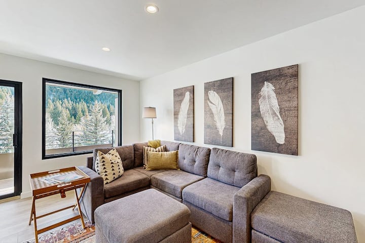 Stunning 1br Mountainview | Balcony - Ketchum, ID