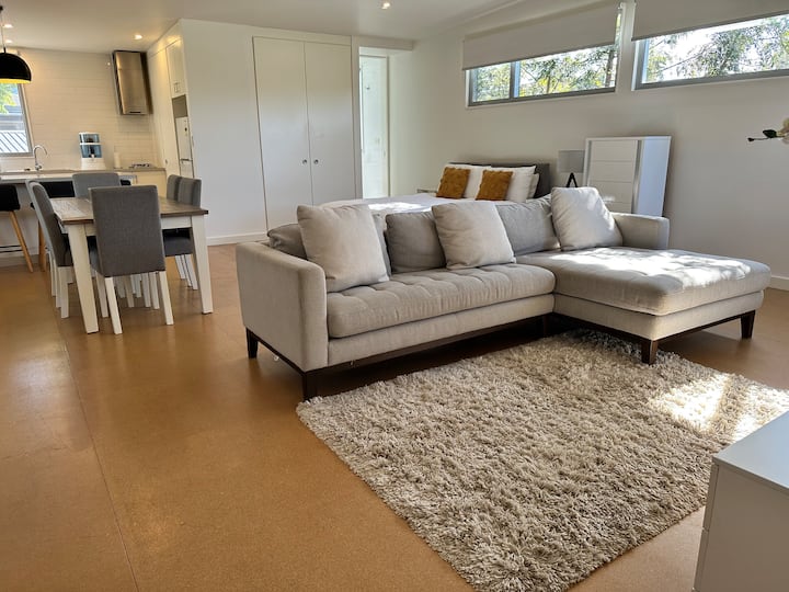 Cozy Studio Apartment - Newcastle