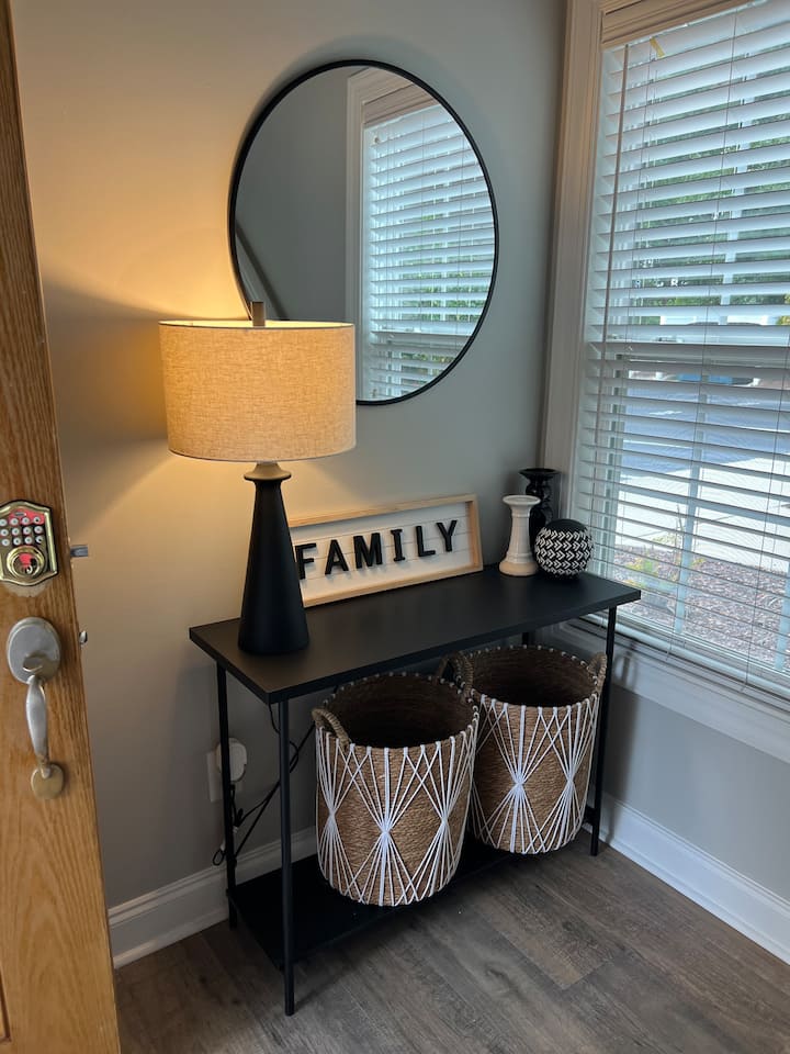Beautiful Newly Renovated Condo! - Greenville, NC