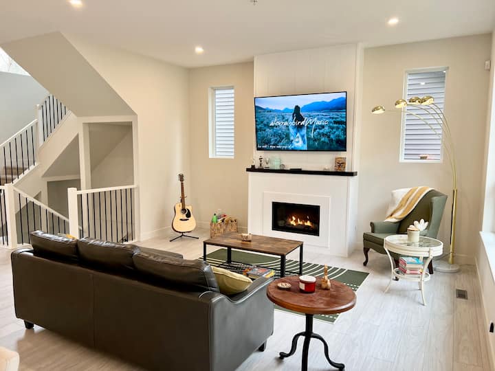 Beautiful New House! - Abbotsford