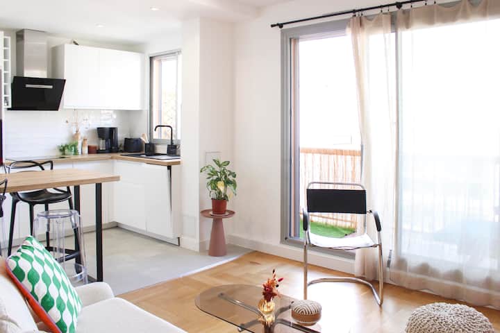 T2 Lumineux Avec Balcon - Central & Confort -