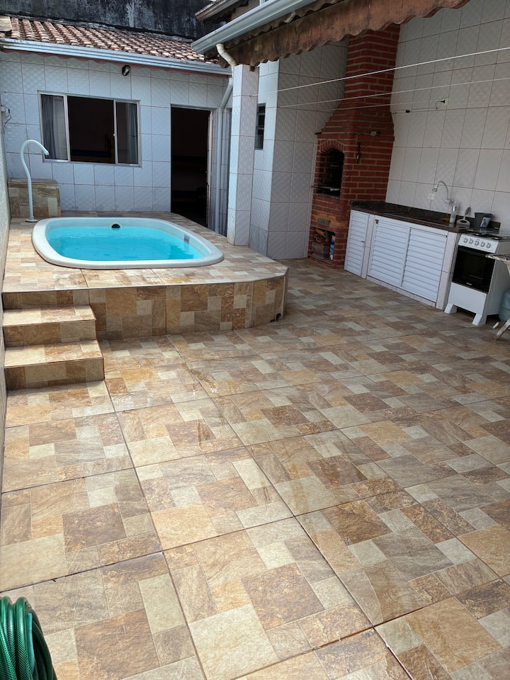 Casa Com Piscina  Na Ocian - Praia Grande