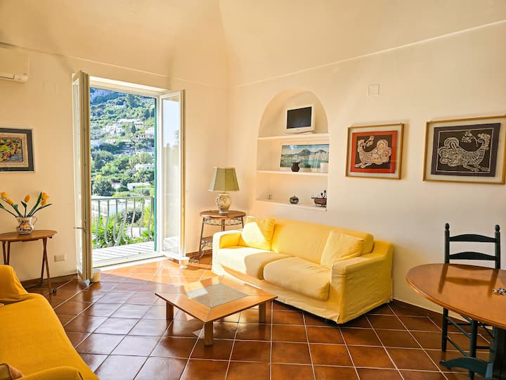 La Casa Di Enzo - Cozy Apartment In Capri Center - Capri