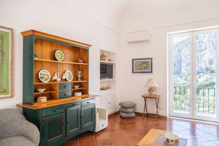 La Casa Di Enzo - Cozy Apartment In Capri Center - Capri