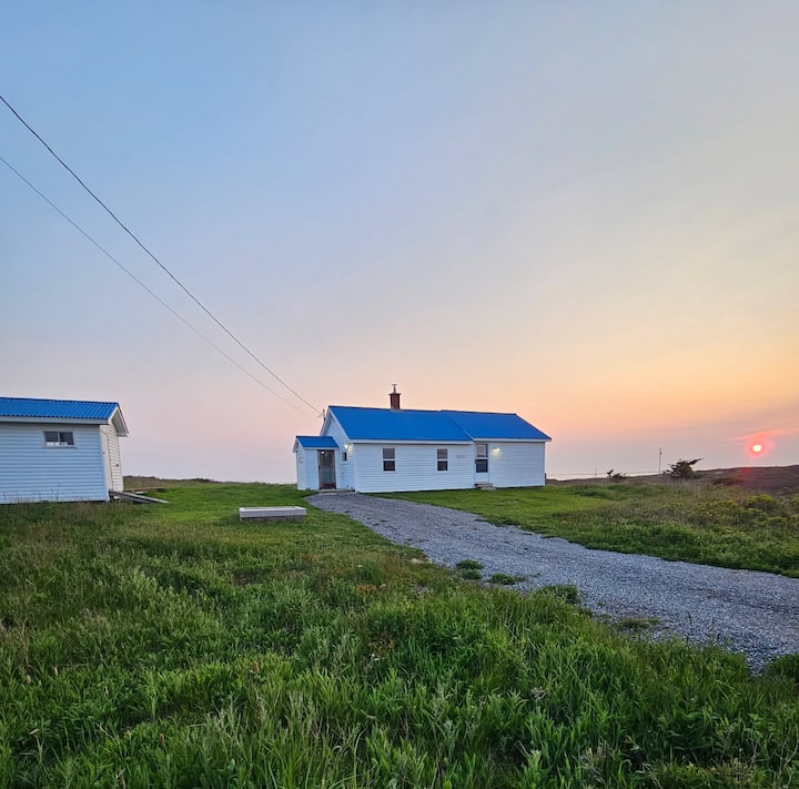 Baccaro Beachfront Bungalow! - Nova Scotia