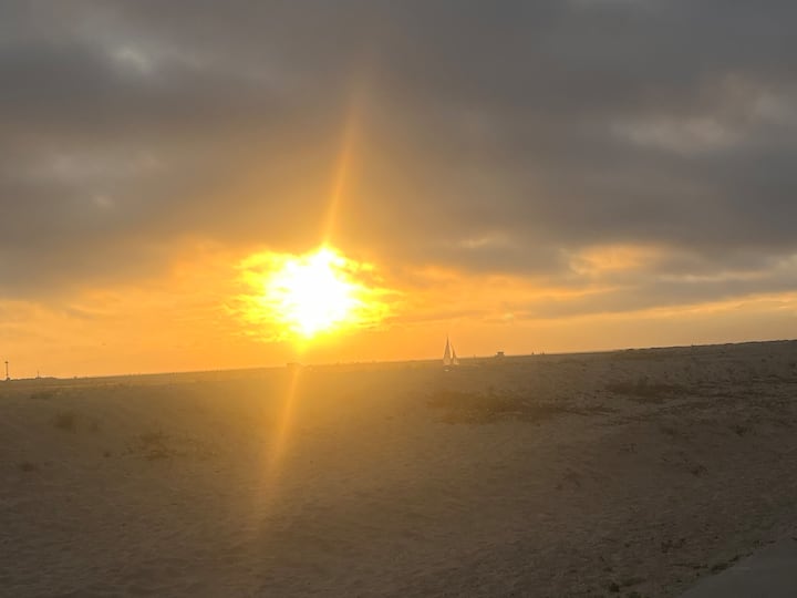 Beautiful Beach Condo - Playa Del Rey - Redondo Beach, CA