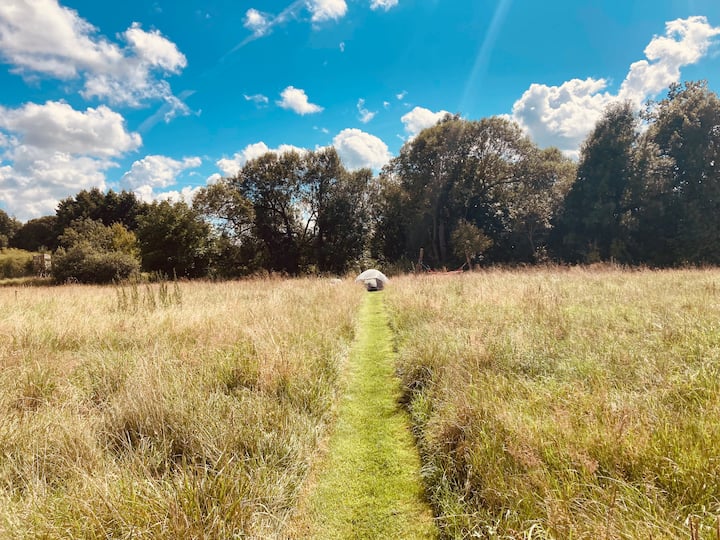 Bike Stop,  Rastplatz Mit Zelt,  ÖFfi-anbindung - Neuruppin