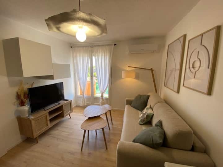 T2 Plein Sud, Bord De Mer, Climatisé, Tout éQuipé - Bormes-les-Mimosas