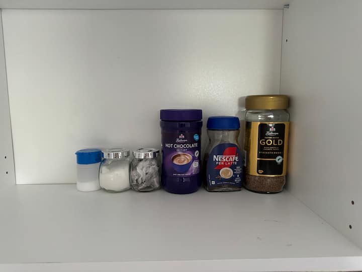 Studio Flat, Private Shower Wc Kitchenette - London