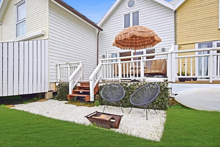 Incredible Unique Lodge - Cirencester
