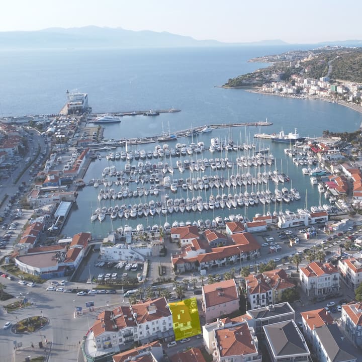 Ceşme Marinanın Tam Karşısındaki Mükemmel Daire ! - 切什梅