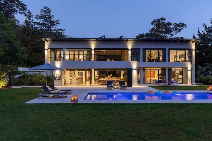 Stunning Villa With Amazing Pool In Capetown - South Africa