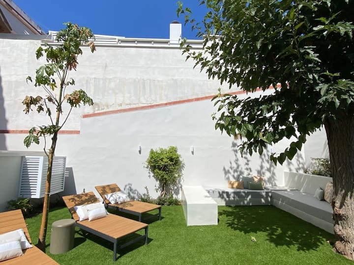 Sitges Spaces Garden Oasis, Near Beach, Renovated - Sitges