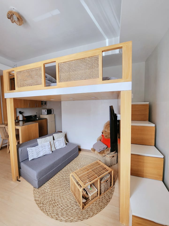 The Bowery Loft Tagaytay - Amadeo
