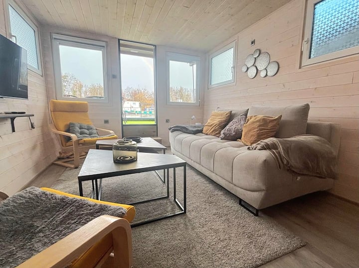 Jane Town 10' Walk. Parking Free, Views, Air Cond. - Prague