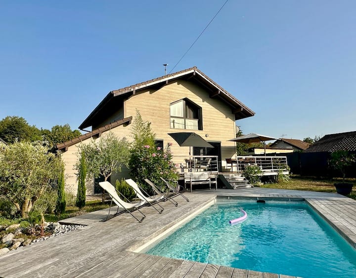 Rare ! Maison Avec Piscine à 100 M Du Lac - Lac Léman