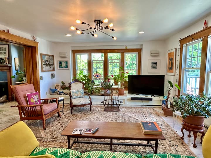 Beautifully Appointed Two+bedroom Home With A View - North Adams, MA