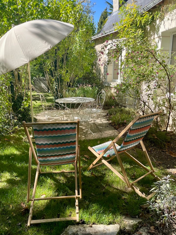 Gîte Semi-troglodyte: Charmant, Insolite & Relax - Luynes