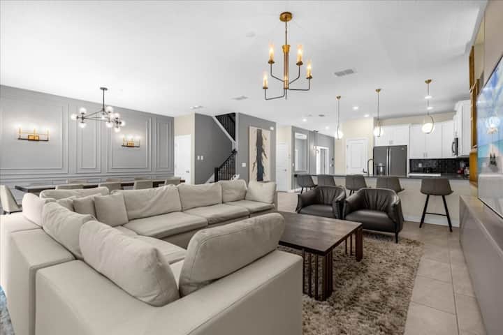 9 Bedroom/ 5 Bathroom/ Storey Lake (4564tb) - Kissimmee, FL