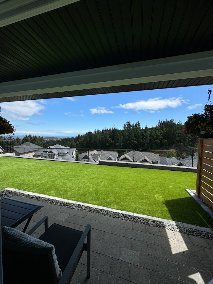 Skyline～brand New Suite In Bear Mount! - Langford